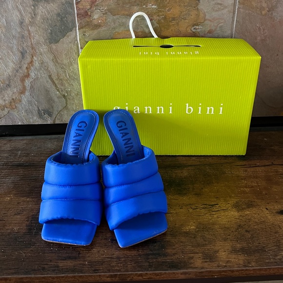 Gianni Bini | Shoes | Brand New In Box Gianni Bini Cobalt Blue Puffy ...